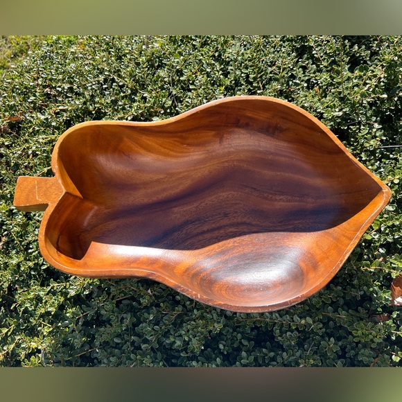 Accents | Vtg Leafpear Shaped Hand Carved Wood Bowl Monkeypod Wood Mid ...